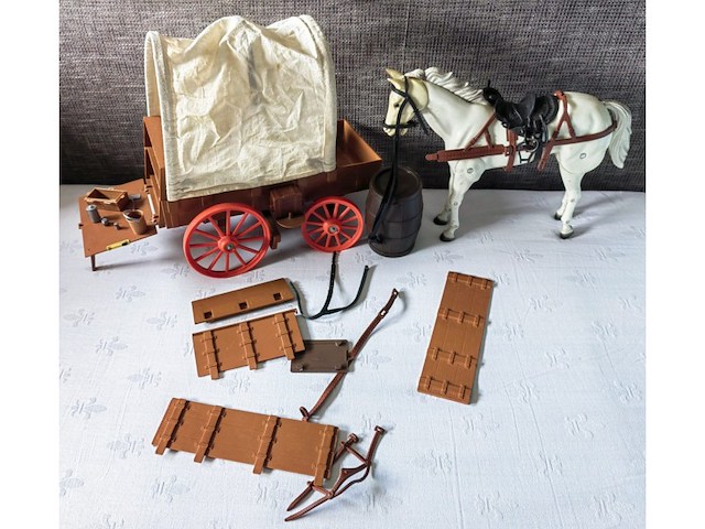 Loney ranger wagon with horse-LOUIS And MARX