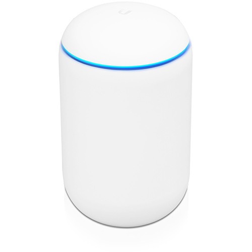 Ubiquiti UniFi Dream Machine - access point, 4-port switch, and security gateway | UDM-EU