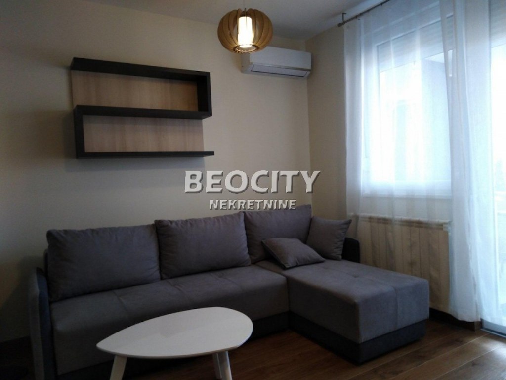 Novi Sad, Cara Dušana, Futoška, 0. 5, 30m2, 370EUR