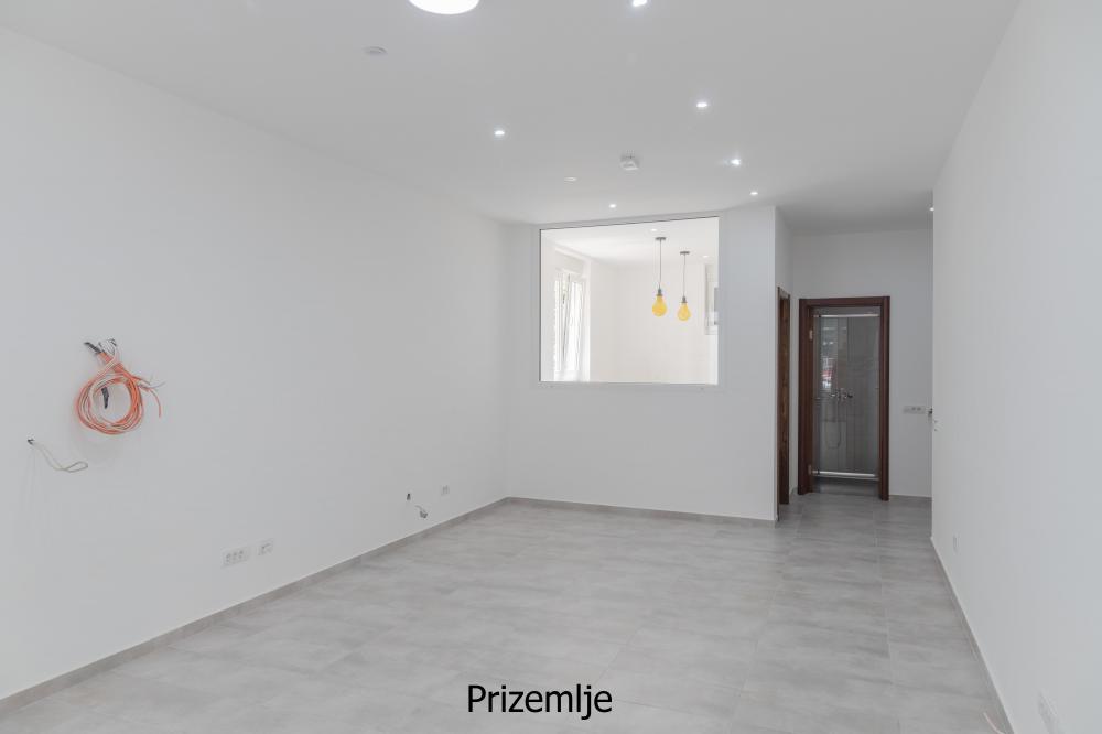 Na prodaju poslovni prostor u centru grada ID#1759 635.000 €