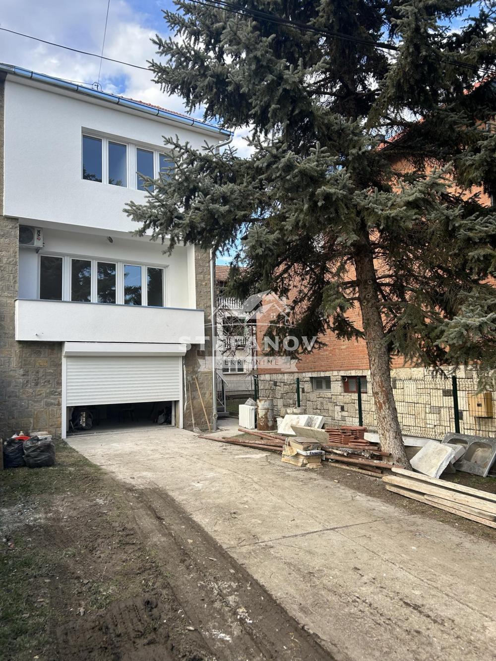 Lux dvojna kuća centar ID#1800 129.000 €