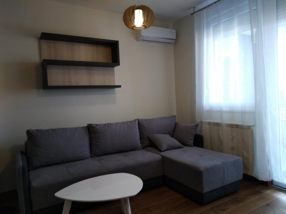 Lux garsonjera u lux zgradi ID#1424 400 €