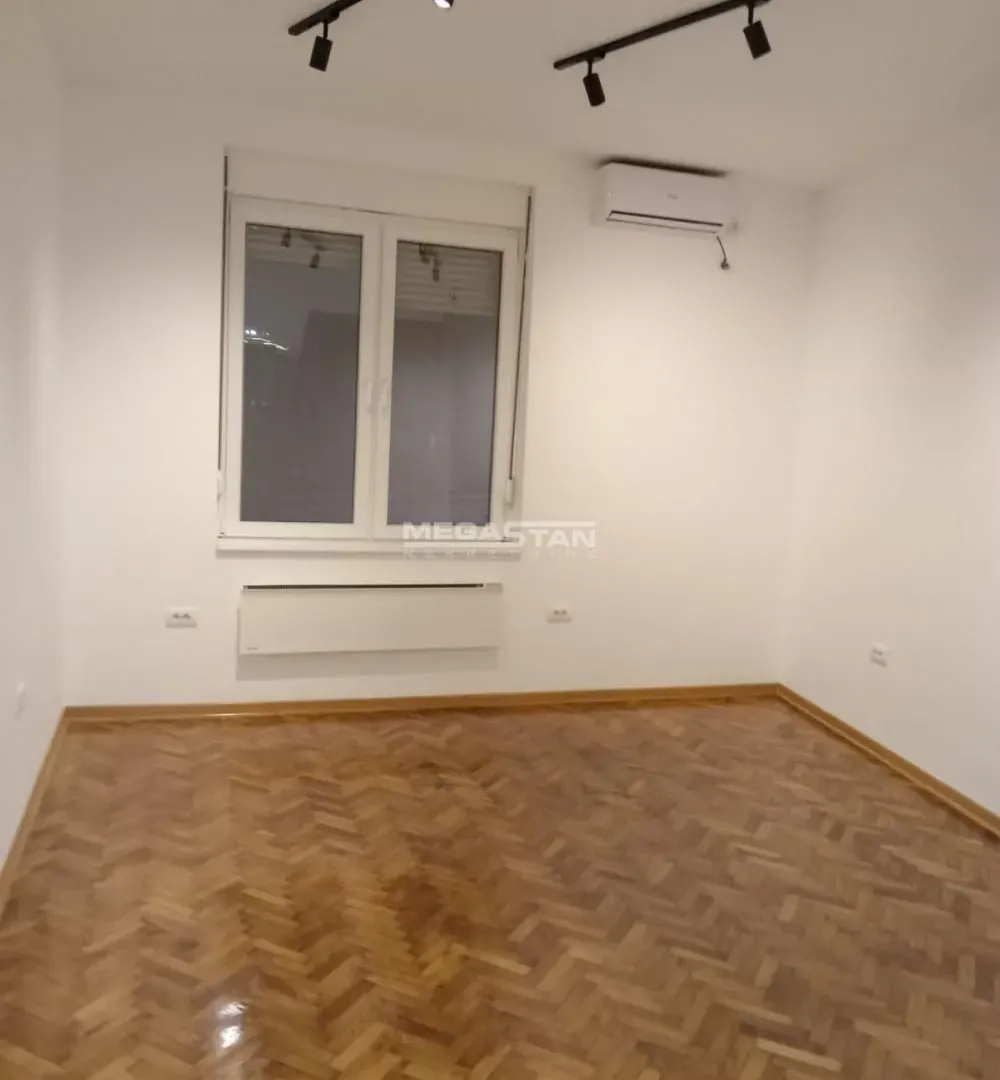 Izdavanje, poslovni prostor, 30m2, Zeleni Venac, Beograd