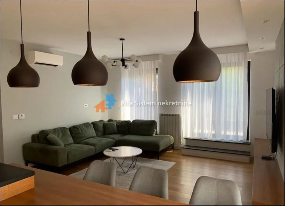 Izdavanje, četvorosoban stan, 115m2, Dedinje, Beograd