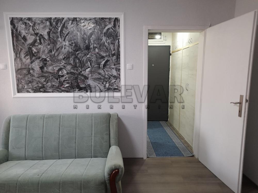 Rentgenova, Jednosoban stan za izdavanje, 24m2, 300€