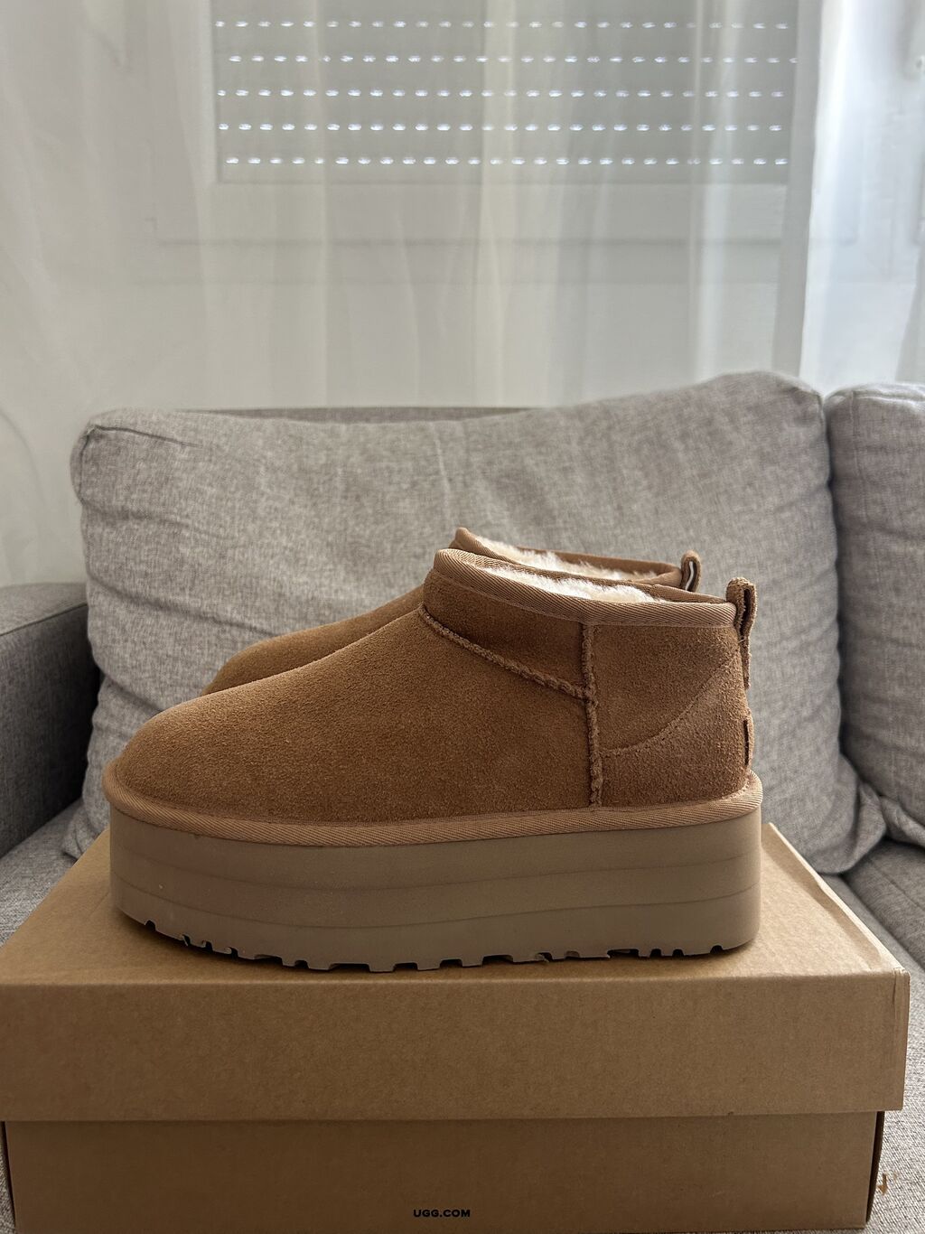 Ugg mini čizme, bоја - Bež, 39