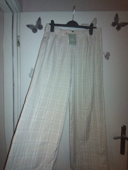   Hm Pantalone Nove top   AKCIJAAA 1.300