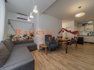 104m² 249.000€
Beograd, Zvezdara, Lipov lad, Prespanska