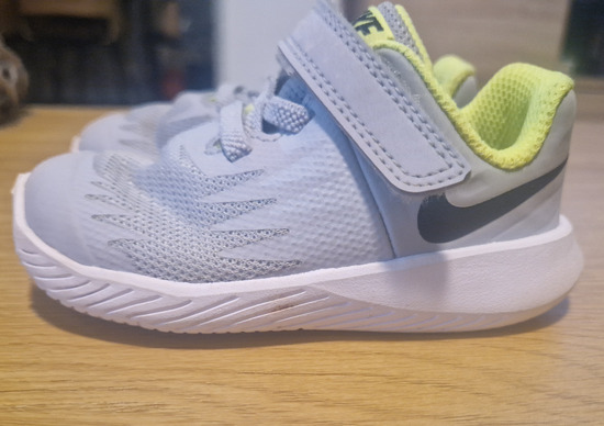 Patikice Nike Star Runner