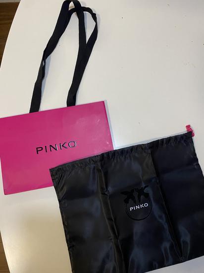 Pinko dust bag in