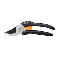 Fiskars makaze za orezivanje P121