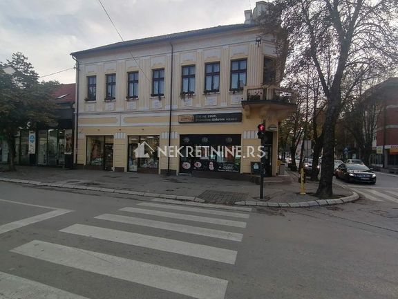 Centar 372m2 lokal ID 13865-1