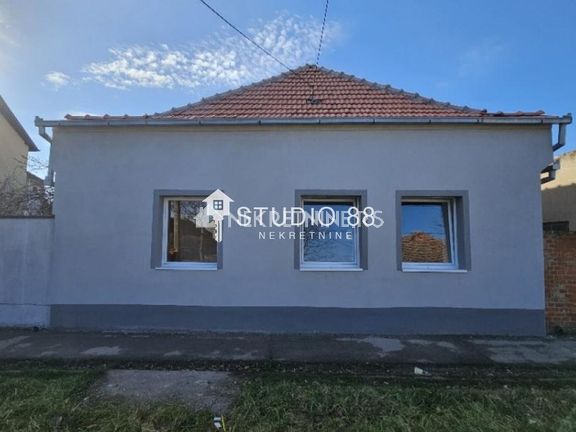 Zrenjanin, Dolja, Kuća, 123m2, 59000 EUR