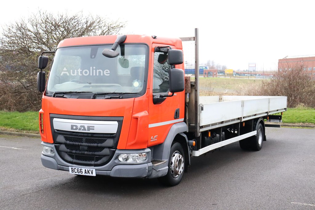 DAF LF 180 kamion s ravnom platformom