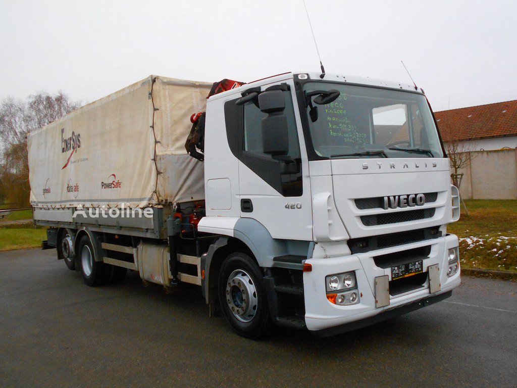 IVECO Stralis active time kamion s ravnom platformom