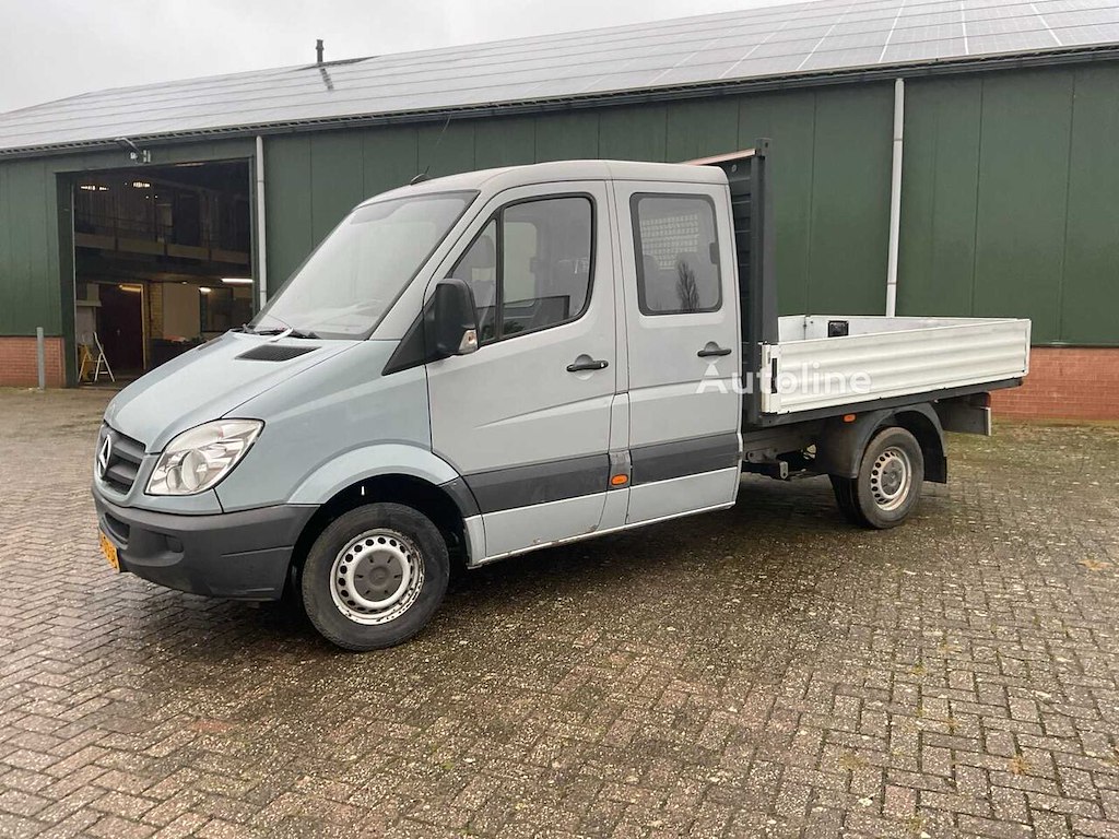 Prodaje se Mercedes-Benz Sprinter 311 CDI kamion s ravnom platformom < 3.5t na aukciji