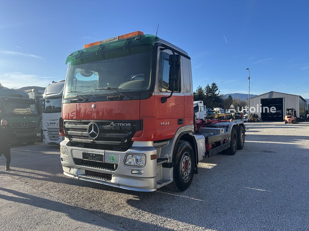 Mercedes-Benz ACTROS 2644 6x2 krmilna os kamion autopodizač kontejnera