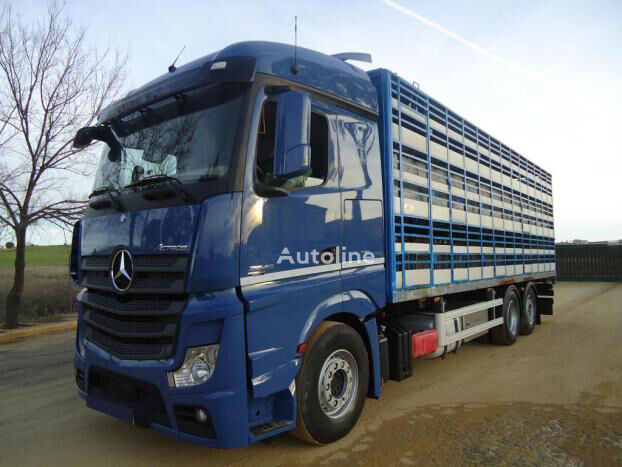 Mercedes-Benz ACTROS 2545 kamion za prevoz stoke