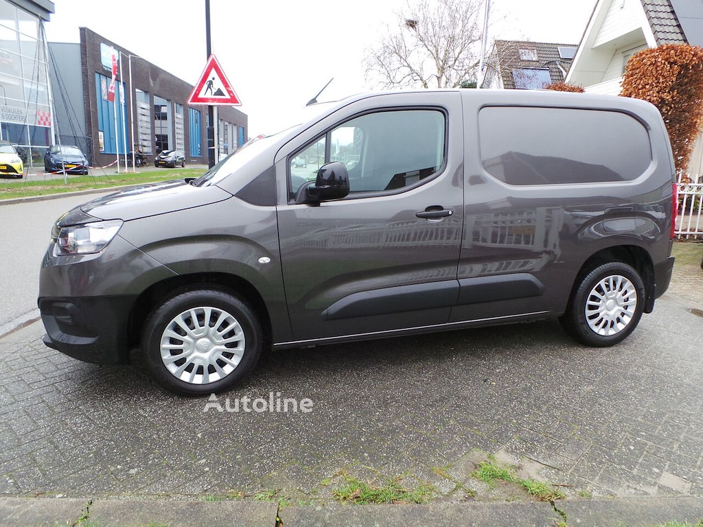 Toyota PROACE CITY 1.2 Turbo Benzine 17.300 MARGE GEEN BTW/BPM laki furgon