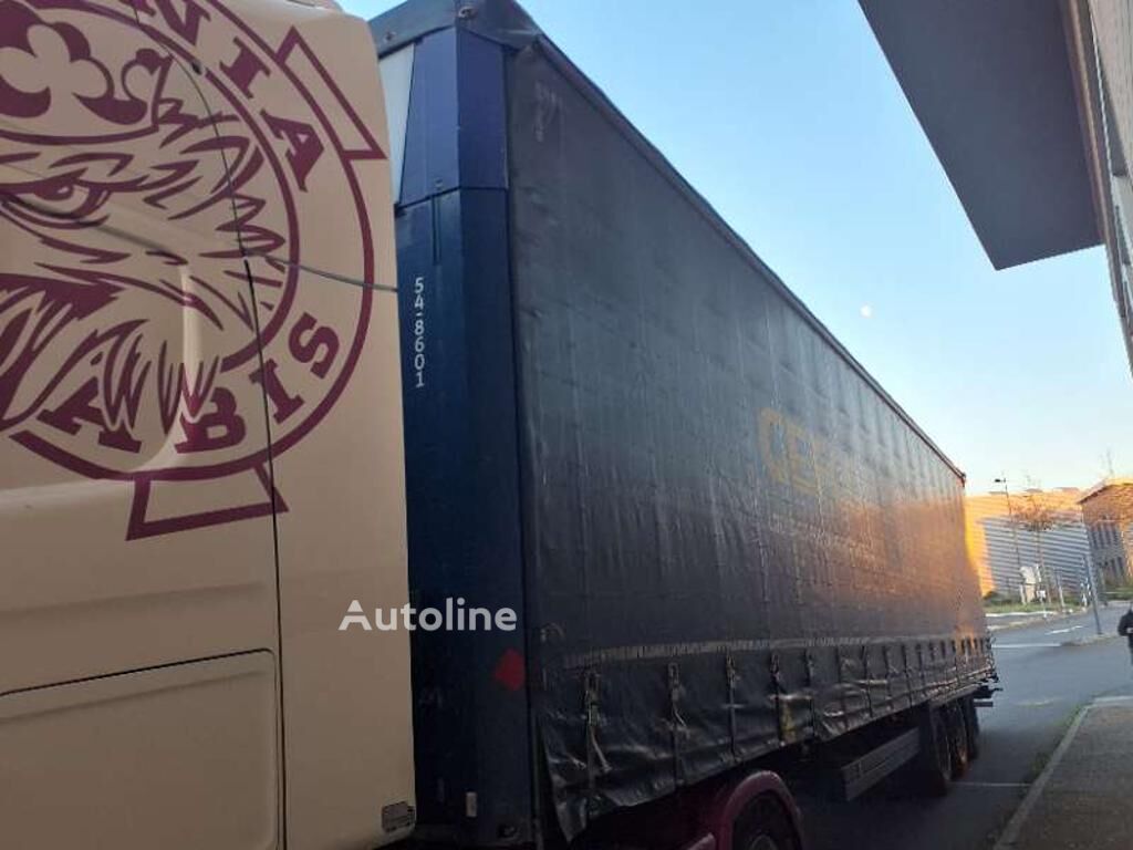 Schmitz Curtainsider Trailer poluprikolica sa kliznom ceradom (548601)