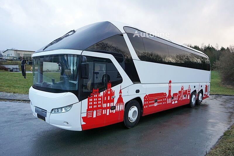 Neoplan STARLINER N 5217 SHD, STARLINER, 3 Axle turistički autobus