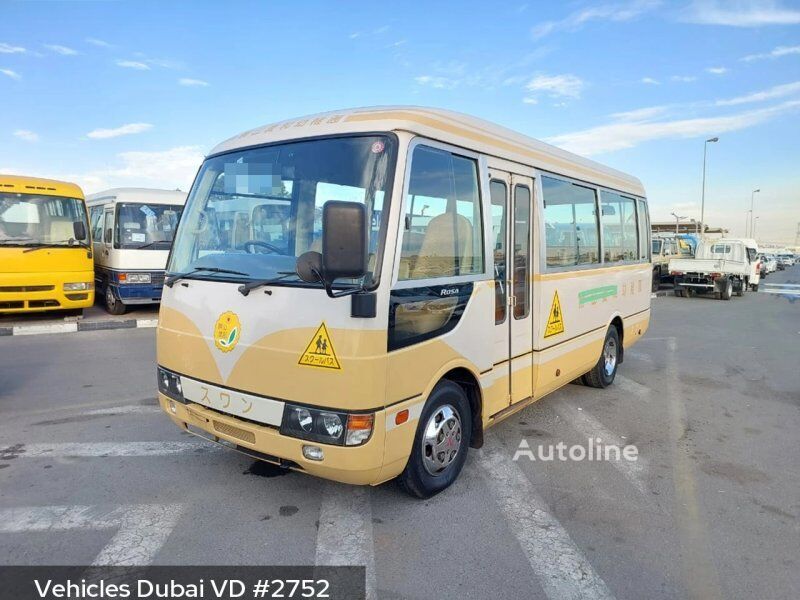 Mitsubishi ROSA prigradski autobus