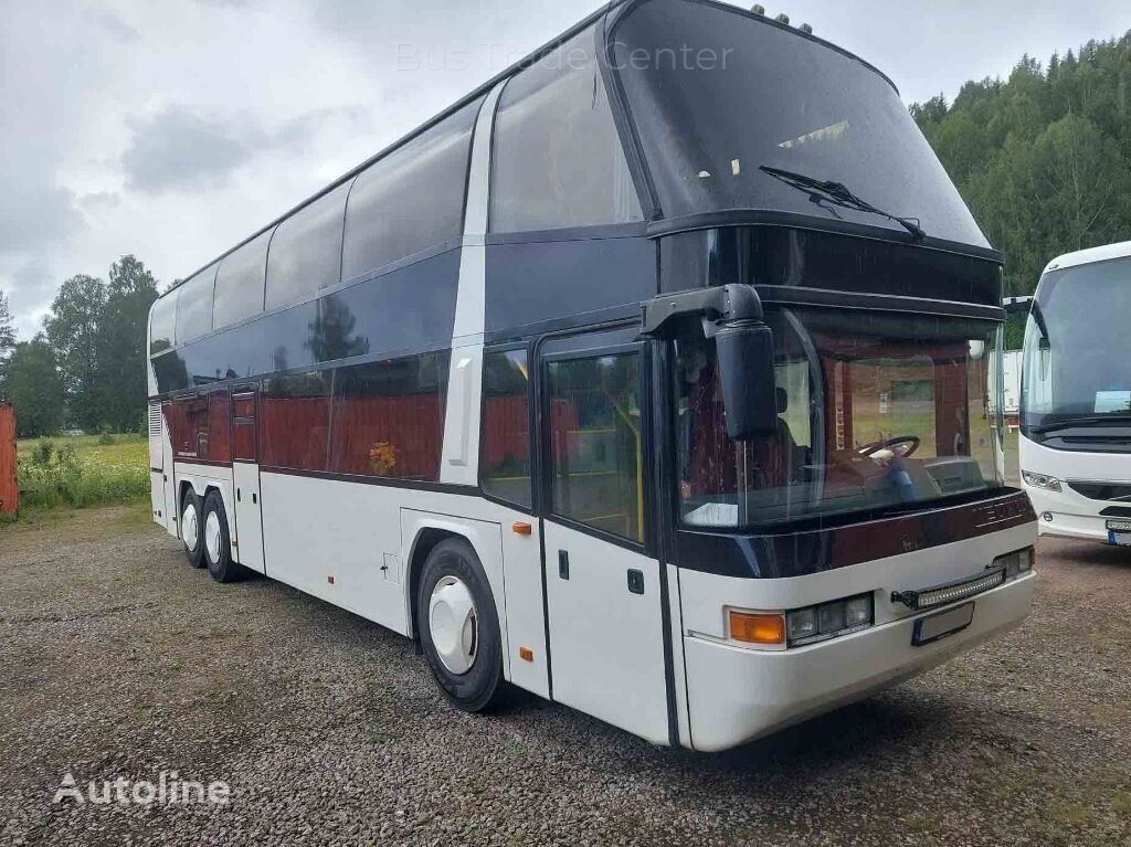 Neoplan Skyliner N122/3 dvospratni autobus