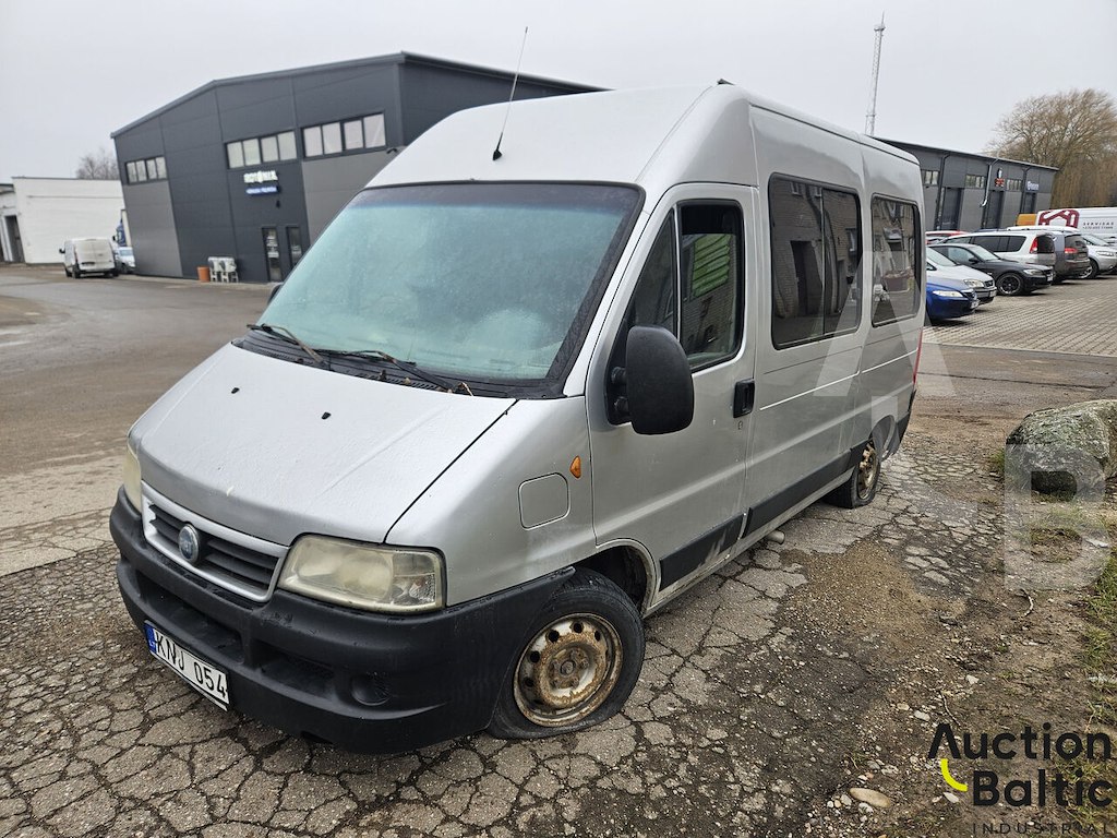 Prodaje se FIAT Ducato putnički minibus na aukciji