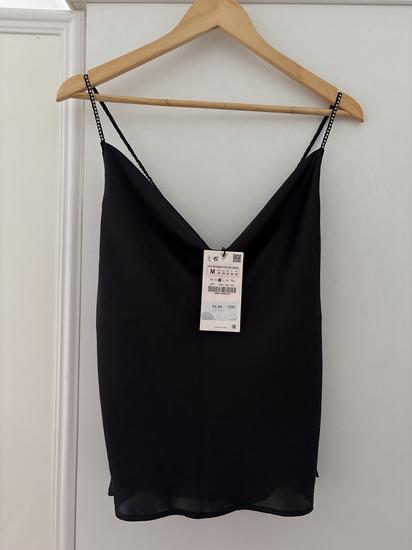 Zara crni satenski top (sa etiketom)