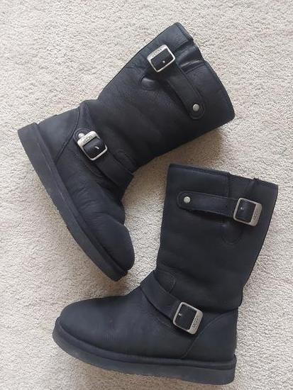 Ugg cizme vel. 37