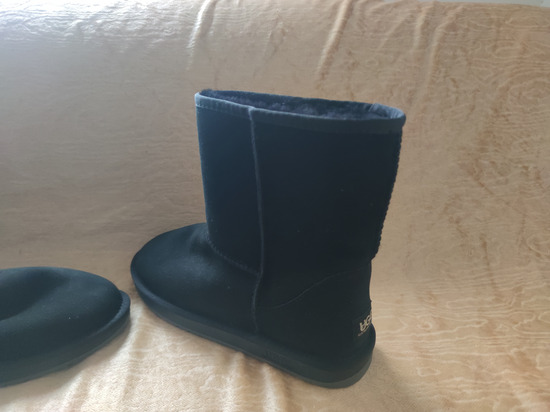 Ugg cizme 43 broj