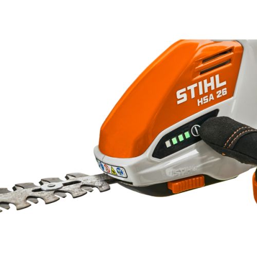 STIHL HSA 26 aku trimer za orezivanje, set sa baterijom i punjačem