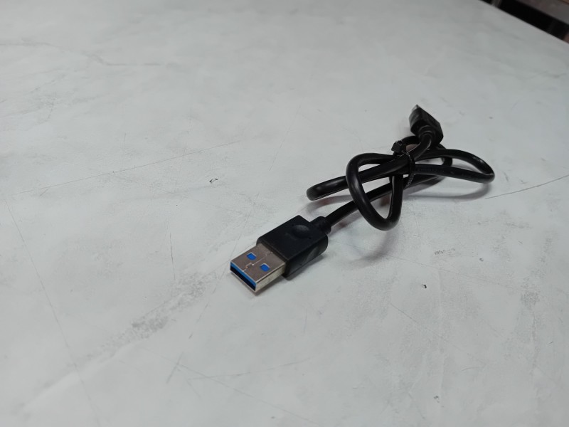 usb kabal 3.0 musko-musko 60cm duzine ispravan