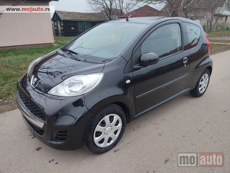 Peugeot 107 1.0 *SERVISNA KNJIGA*