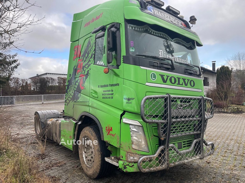 Volvo FH 500 XL Kipphydraulik tegljač nakon udesa