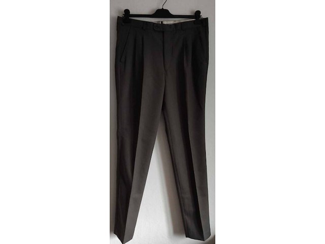 Kao nove pantalone za poslovni ili svecani look vel.M/L