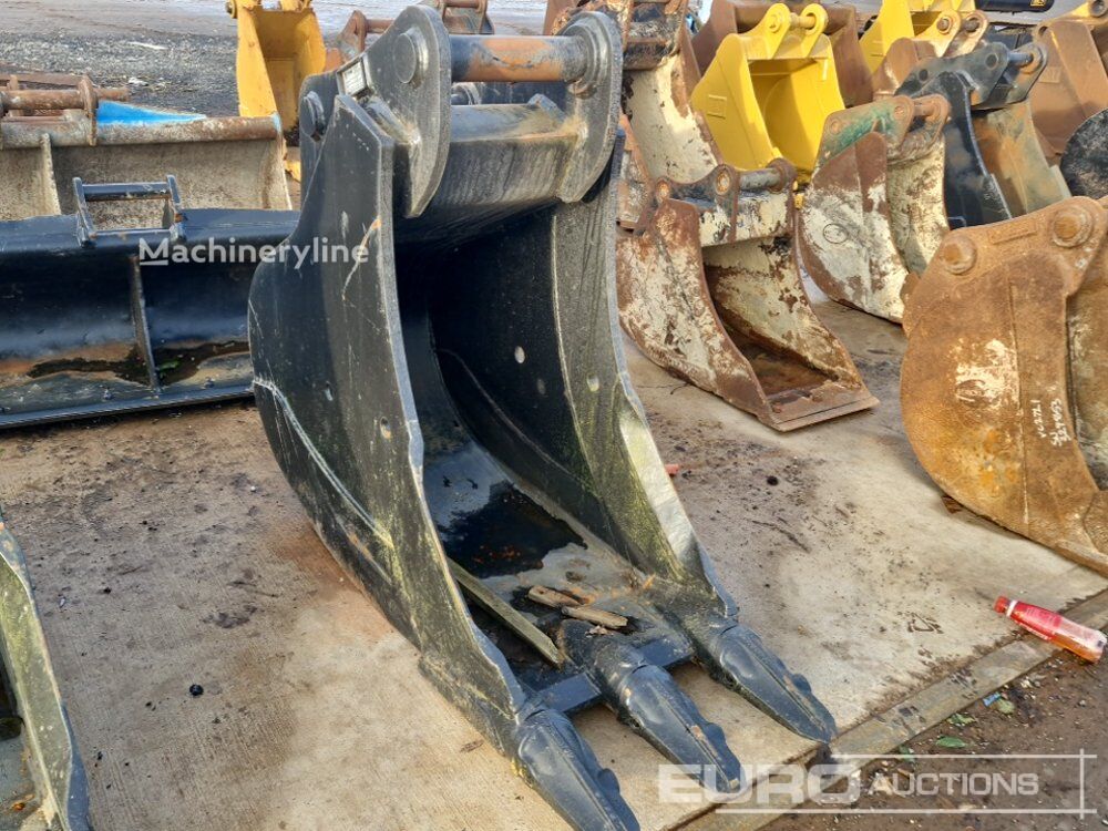 Prodaje se 24" Hill Digging Bucket 80mm Pin to suit 20 Ton Excavator sejalnu kašiku na aukciji