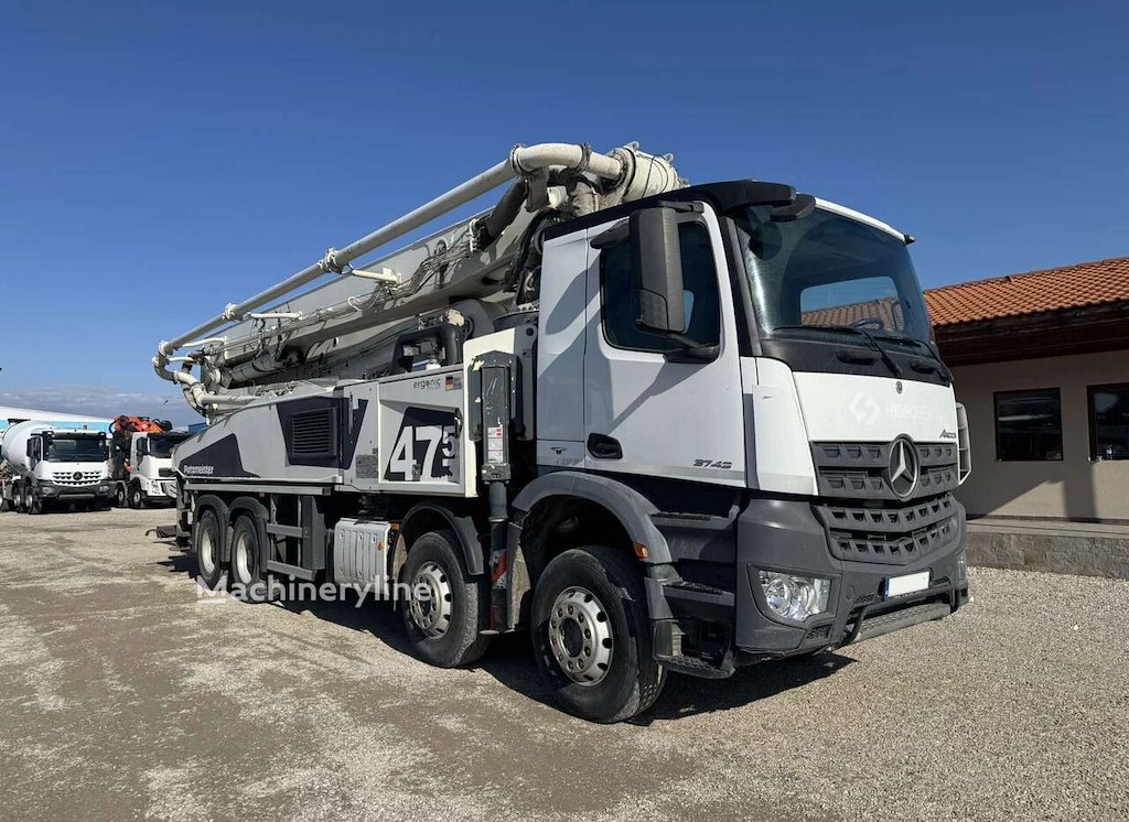 Putzmeister 47 na šasiji Mercedes-Benz AROCS 3743 pumpa za beton