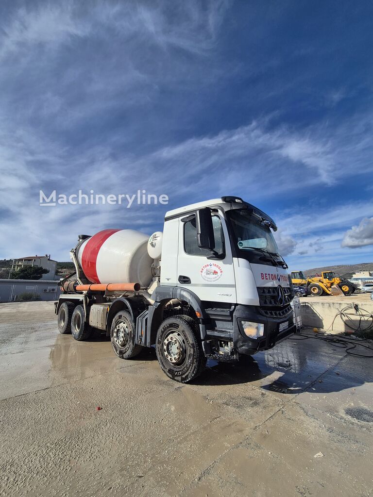 Stetter na šasiji Mercedes-Benz Actros 3240 kamion s mešalicom za beton