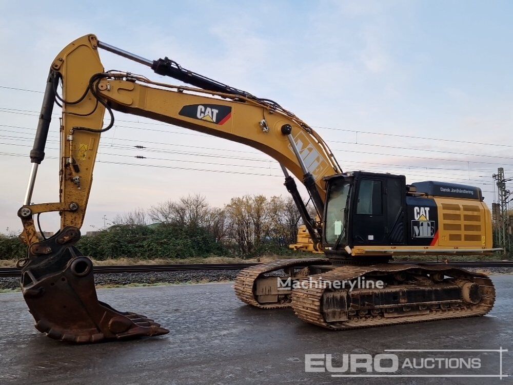 Prodaje se Caterpillar 352F bager guseničar na aukciji