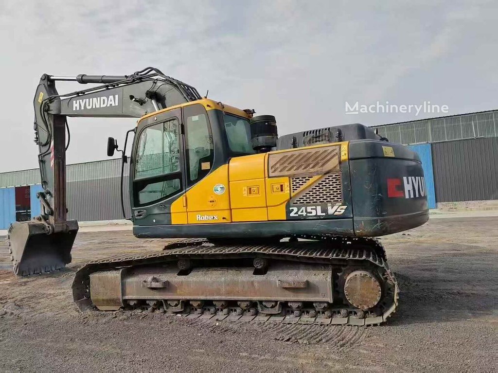 Hyundai R225 bager guseničar