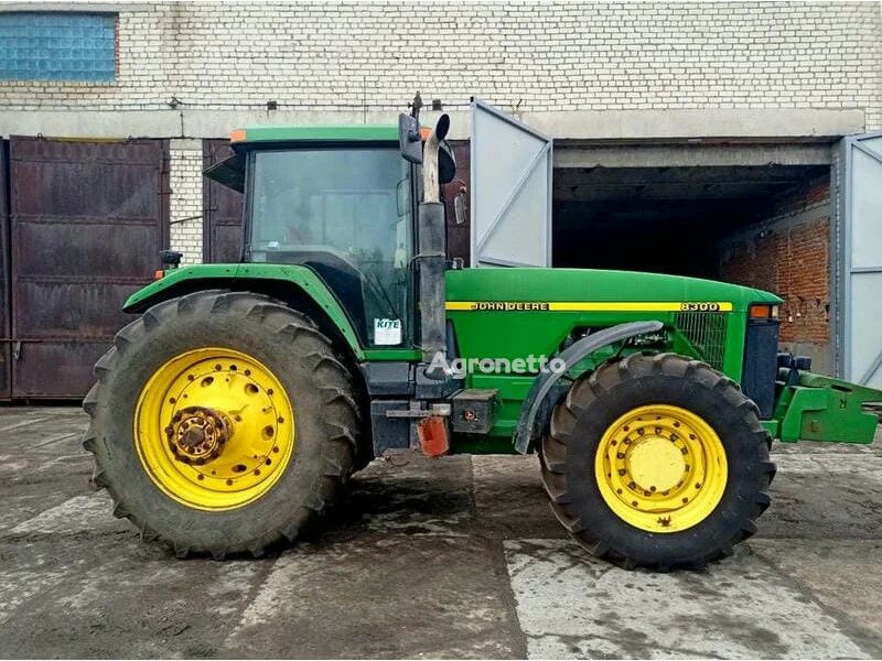 John Deere 8300 traktor točkaš