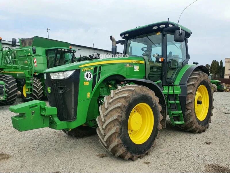 John Deere 8360R traktor točkaš