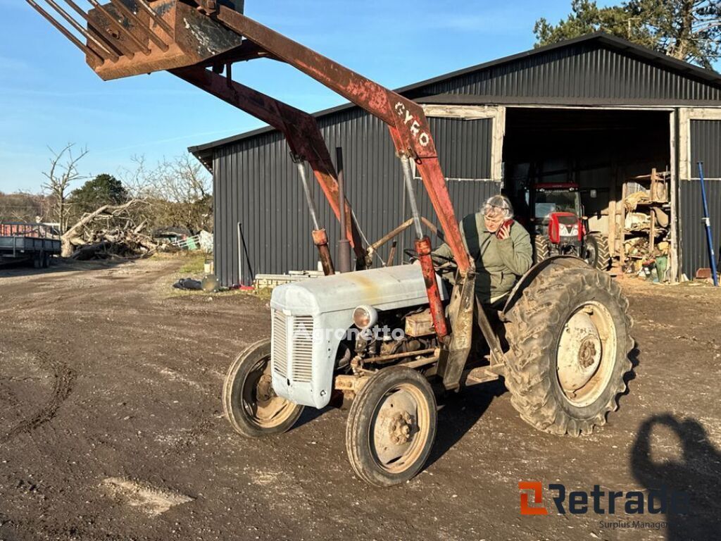 Prodaje se Massey Ferguson T56-A20 traktor točkaš na aukciji