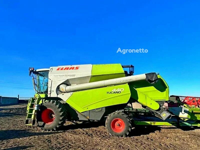 Claas Tucano 440 kombajn za žito