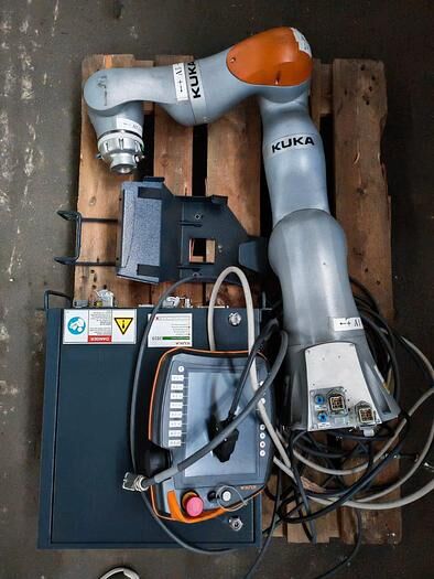 KUKA KRC4 industrijski robot