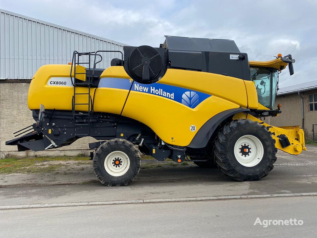 New Holland CX8060 SL kombajn za žito