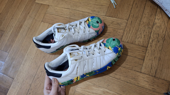 Adidas super star