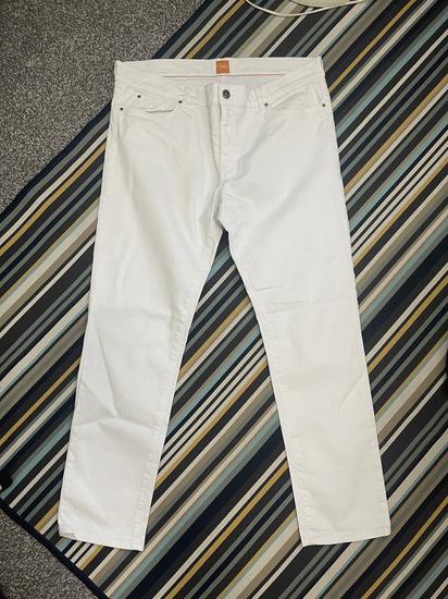 Original Hugo Boss bele muške pantalone 33/33 L