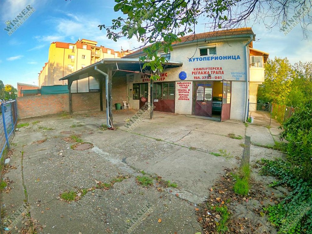 Izdavanje Poslovni Prostor Zemun Polje, 82m2, 1. 3 Ari Plac, Useljivo ID#1363